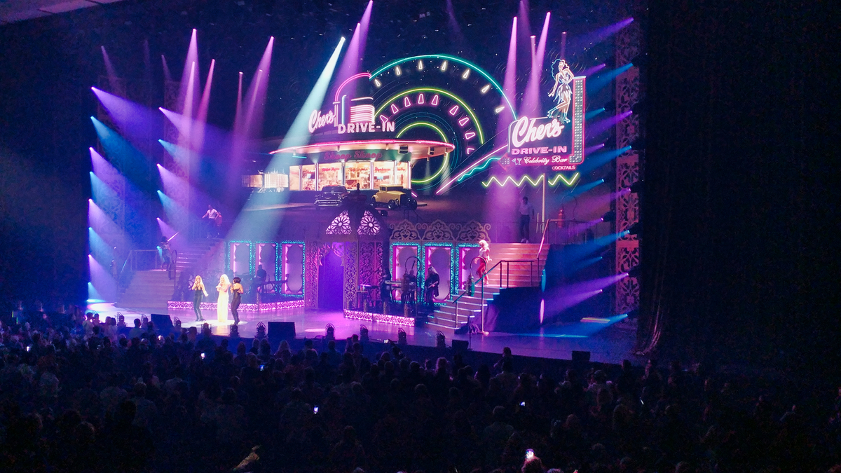 Cher Concert & Tour History (Updated for 2024) | Concert Archives