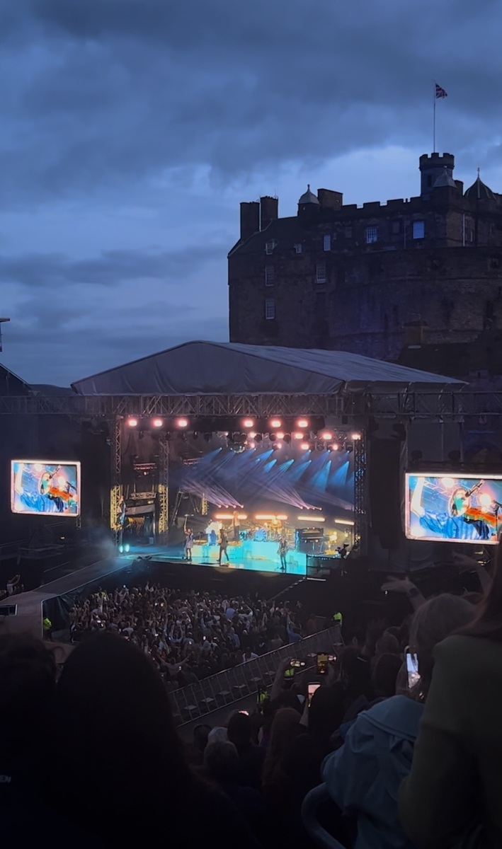 Concert History of Edinburgh Castle Edinburgh, Scotland, United Kingdom ...