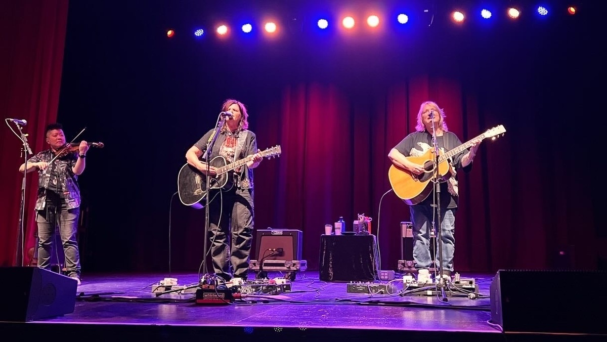 Indigo Girls Concert & Tour History (Updated for 2024) | Concert Archives