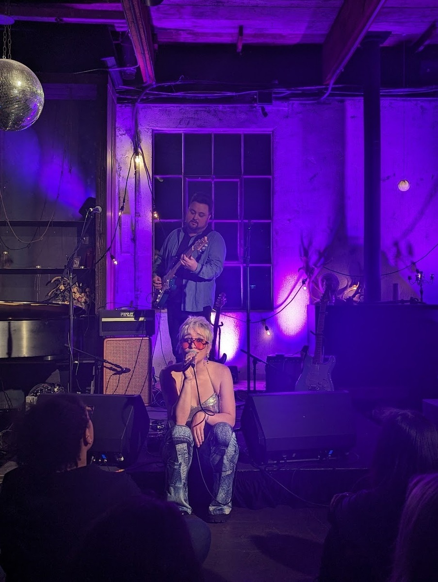 Cara Bateman Concert Photos | Concert Archives