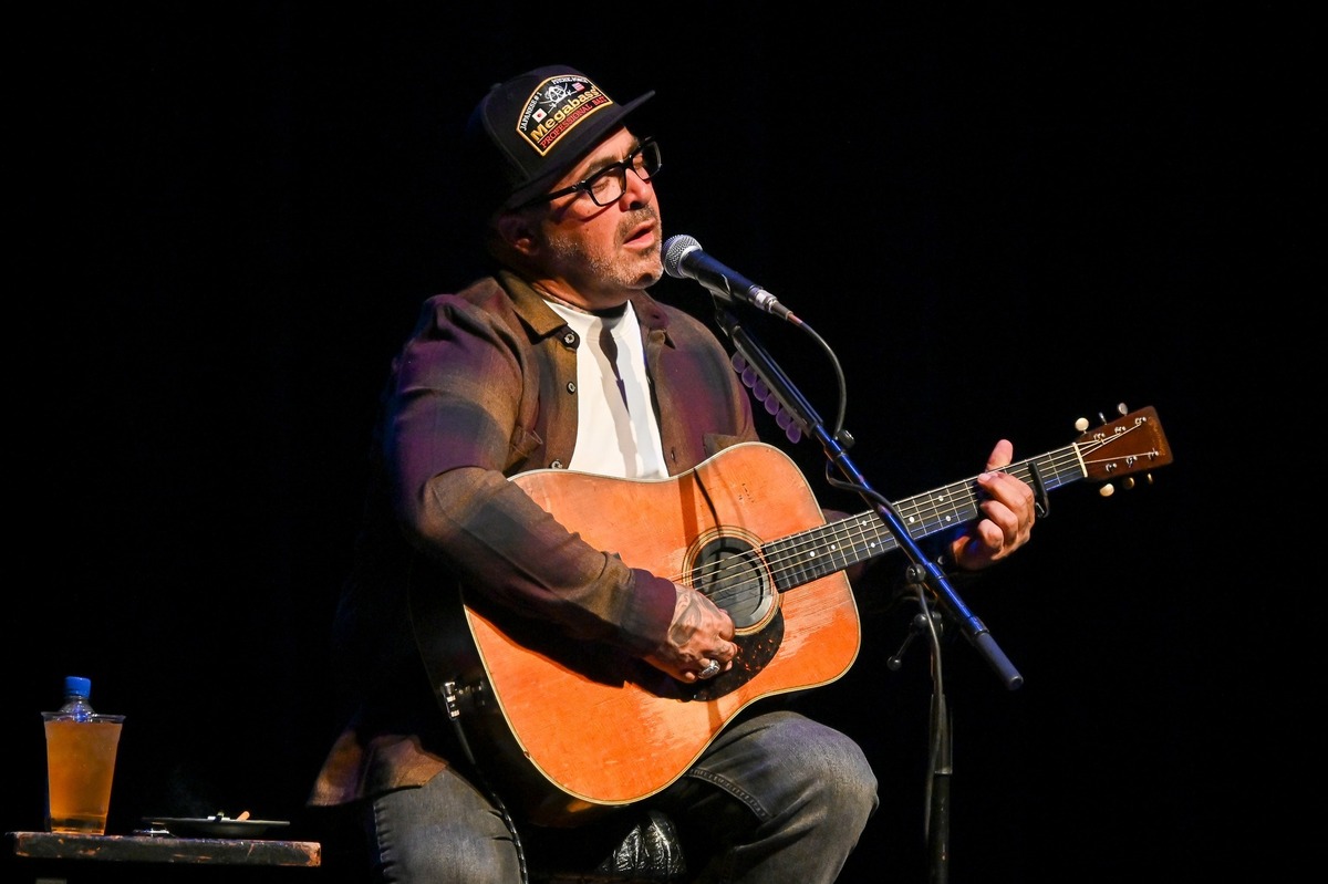 Aaron Lewis Concert & Tour History (Updated for 2024 - 2025) | Concert ...