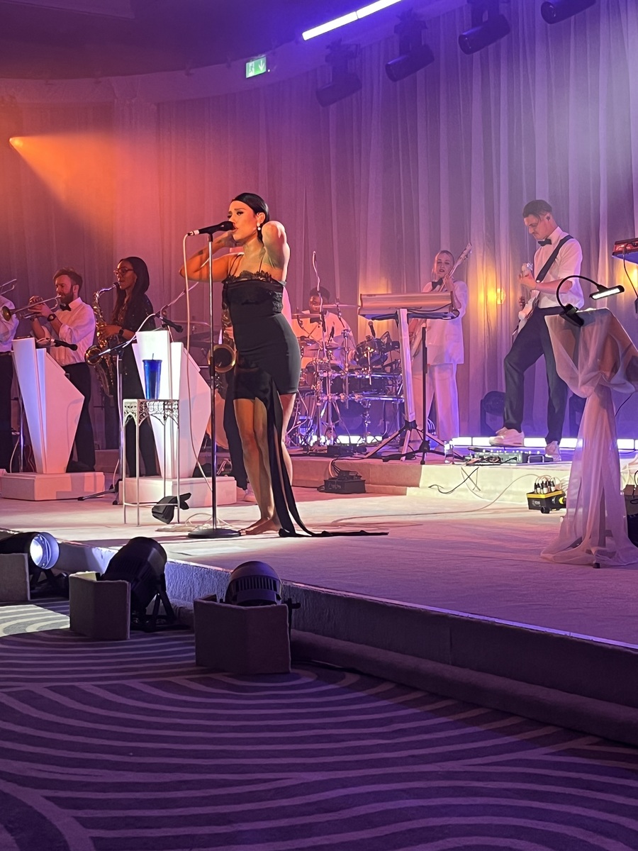 Mar 05, 2024: RAYE at Park Lane Hilton London, England, United Kingdom ...