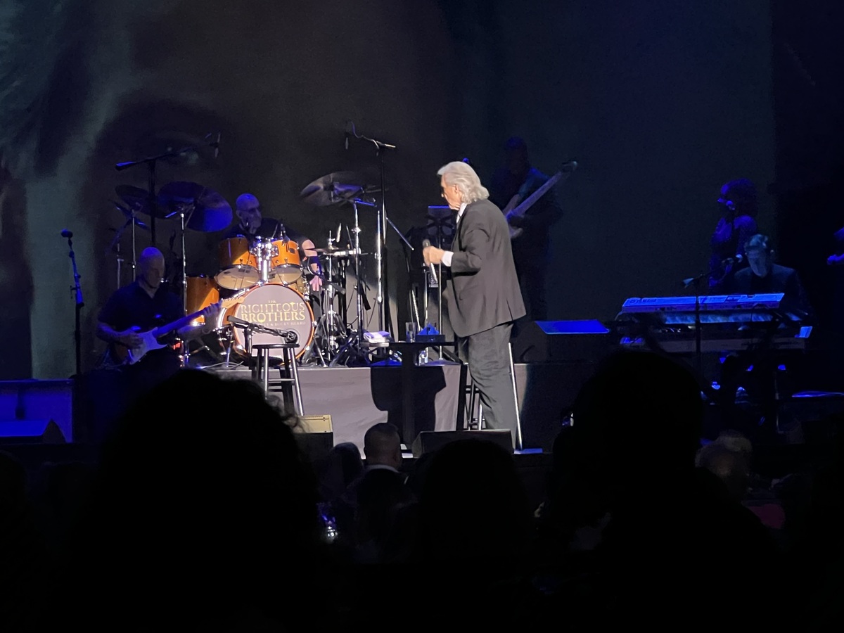 The Righteous Brothers, Bill Medley & Bucky Heard Concert Photos ...