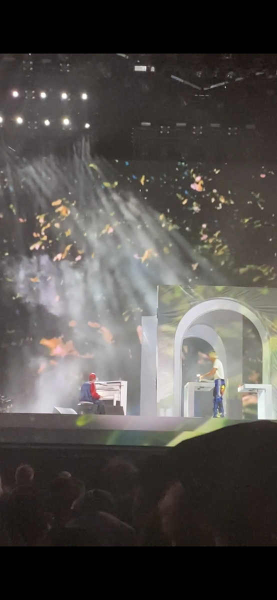 Daniel Caesar Concert & Tour History (Updated for 2024) | Concert Archives