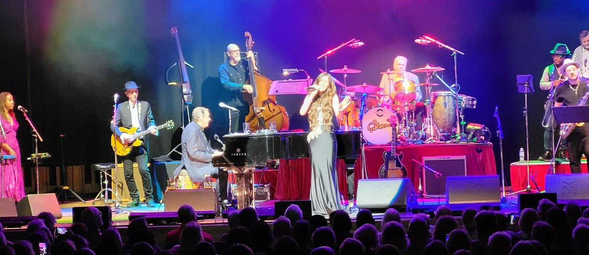 Dec 07, 2023: Jools Holland & his Rhythm & Blues Orchestra / Ruby ...