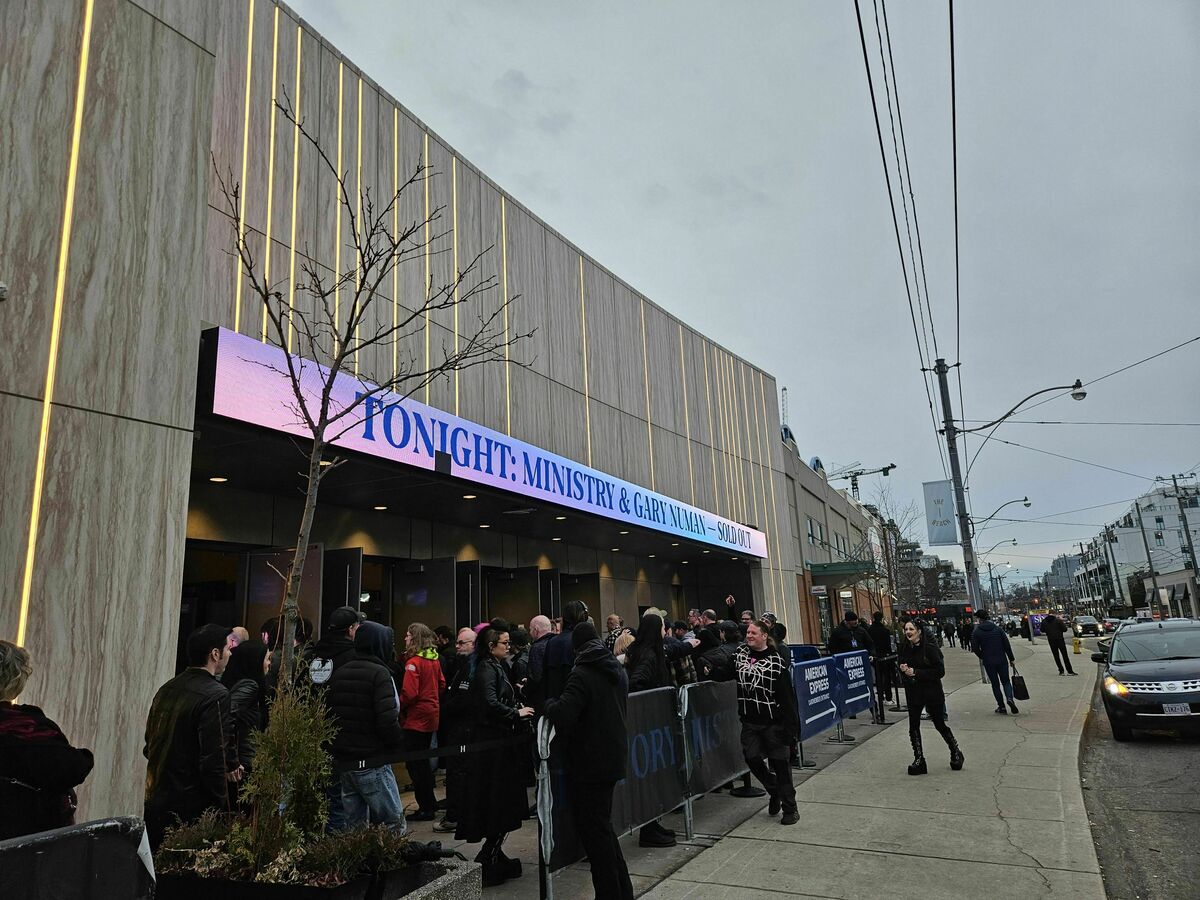 Gary Newman Concert & Tour History | Concert Archives