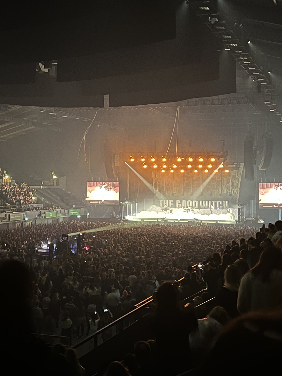 Nov 03, 2023: Maisie Peters / Gretta Ray / Ed Sheeran / Cate / Rachel ...