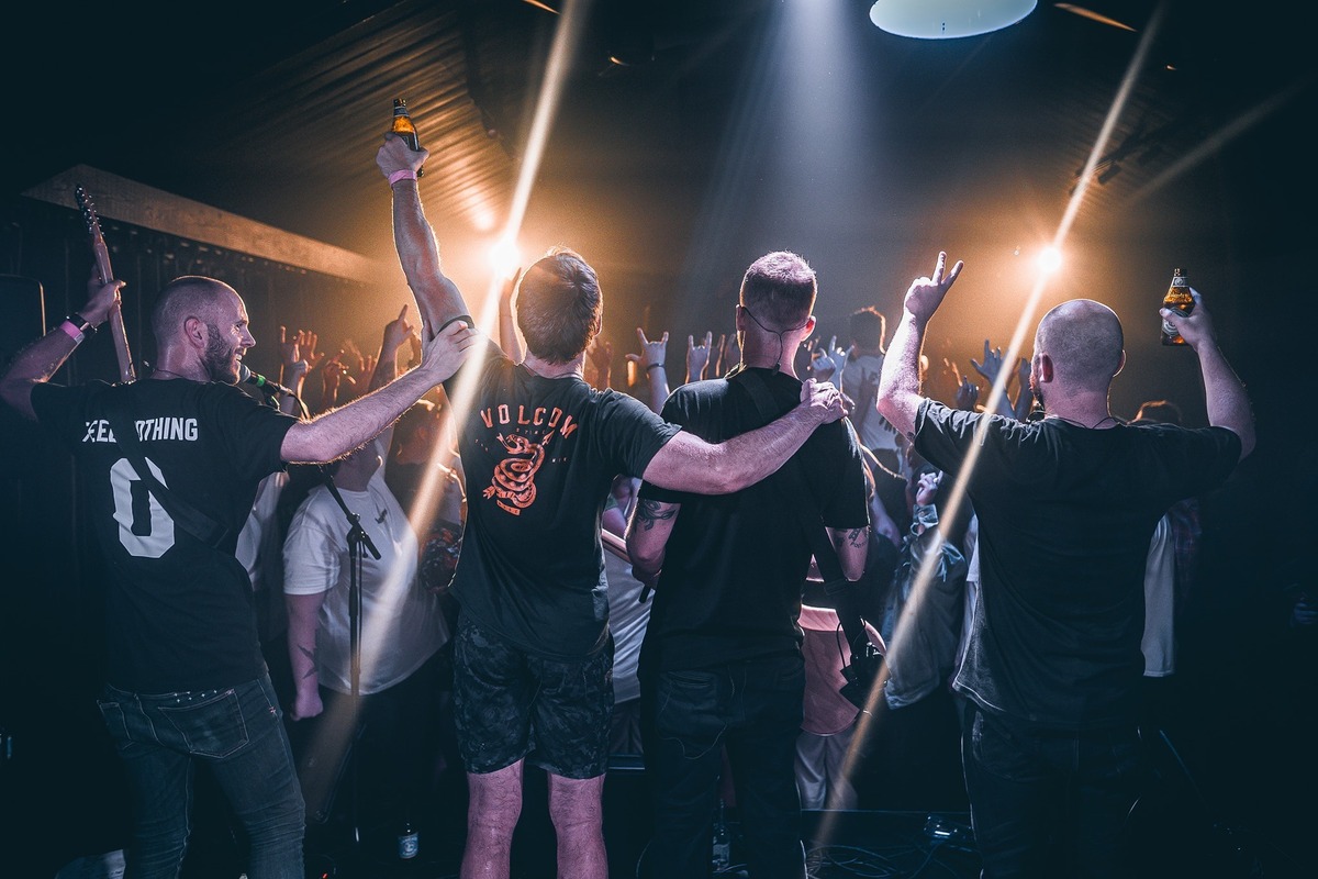 Mar 06, 2020: Luca Brasi / Ride The Tiger at The Royal Oak Hotel ...