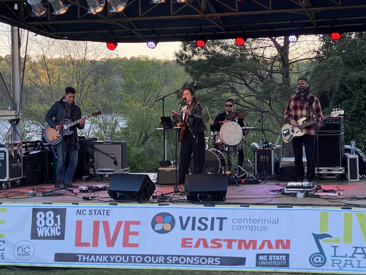 Charly Lowry Concert & Tour History | Concert Archives