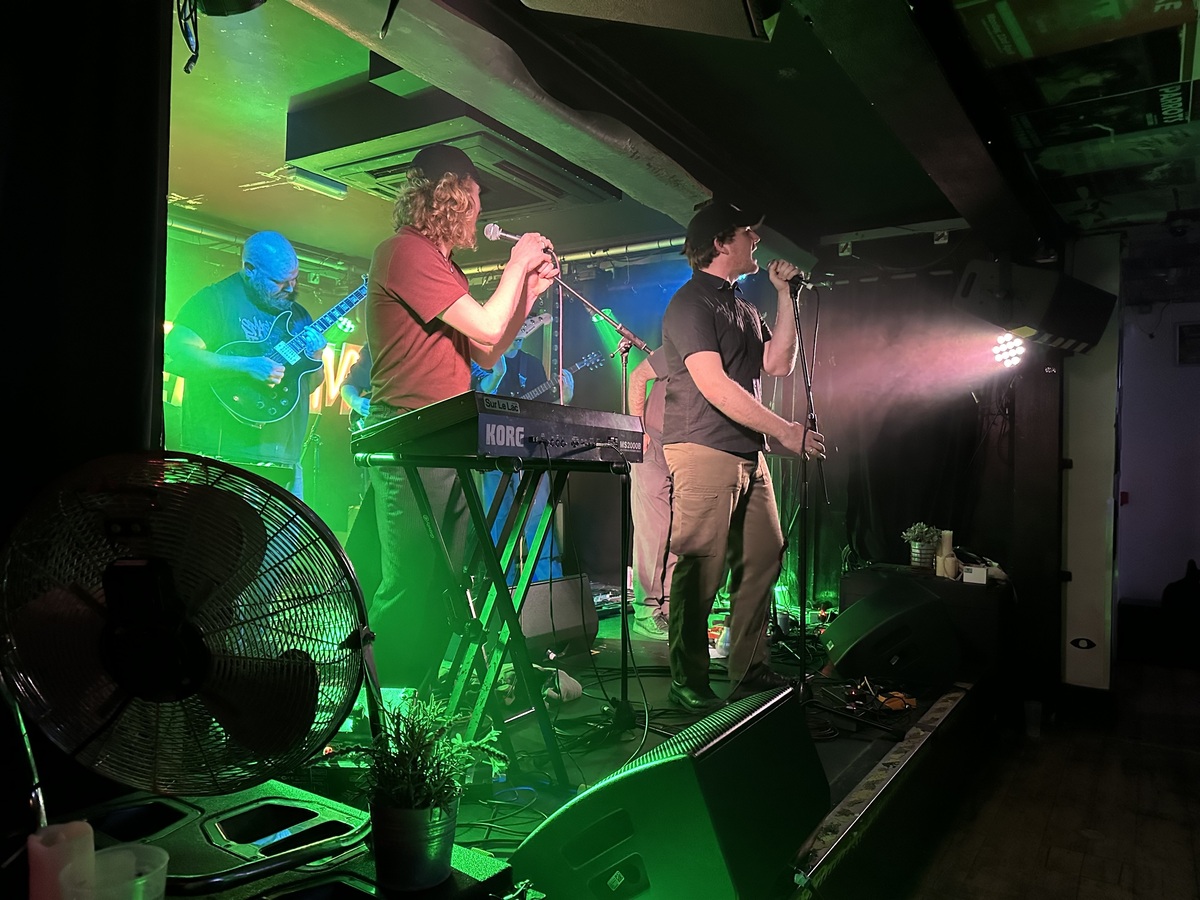 Gloop Unit Concert & Tour History (Updated for 2025) | Concert Archives