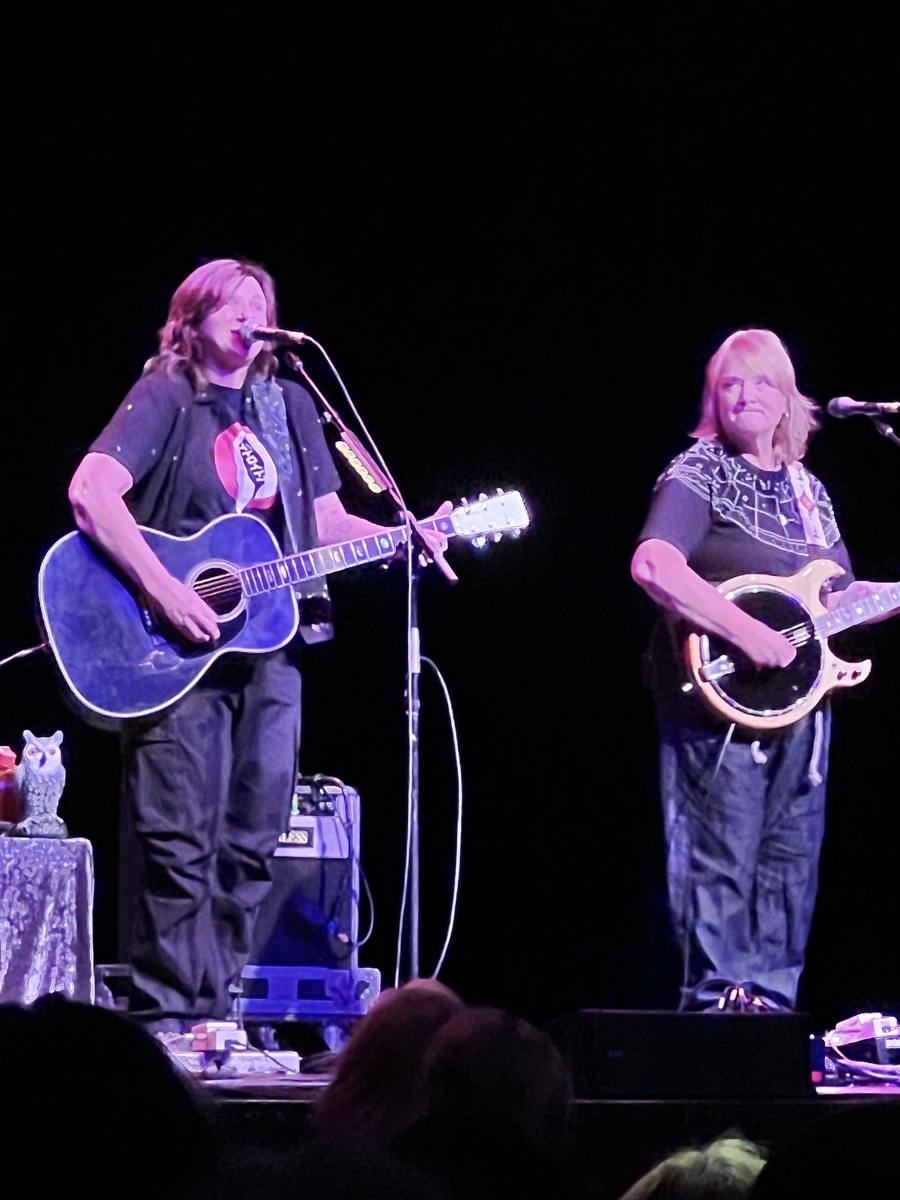 Indigo Girls Concert & Tour History (Updated for 2024) | Concert Archives