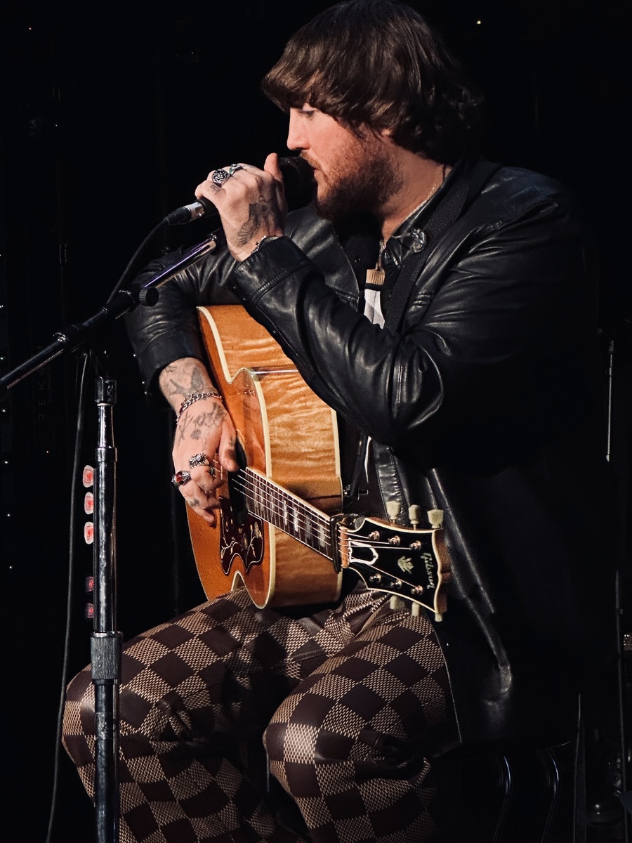 James Arthur Concert & Tour History (Updated for 2024) | Concert Archives