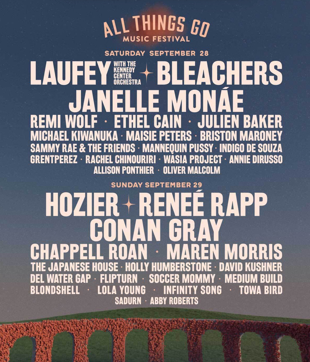 Laufey Concert Photos | Concert Archives