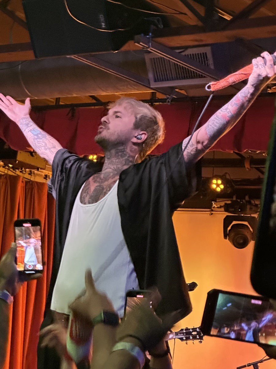 Craig Owens Concert & Tour History | Concert Archives