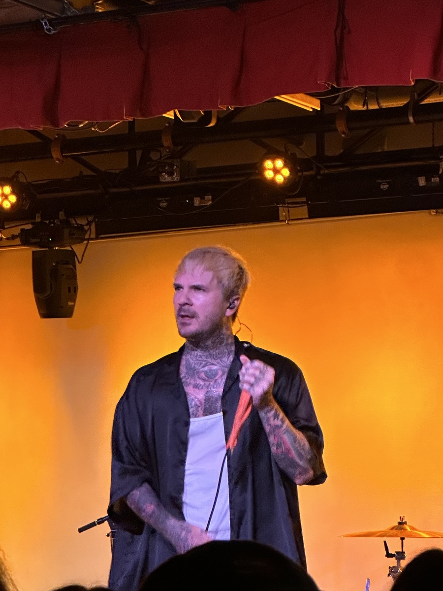 Craig Owens Concert & Tour History | Concert Archives