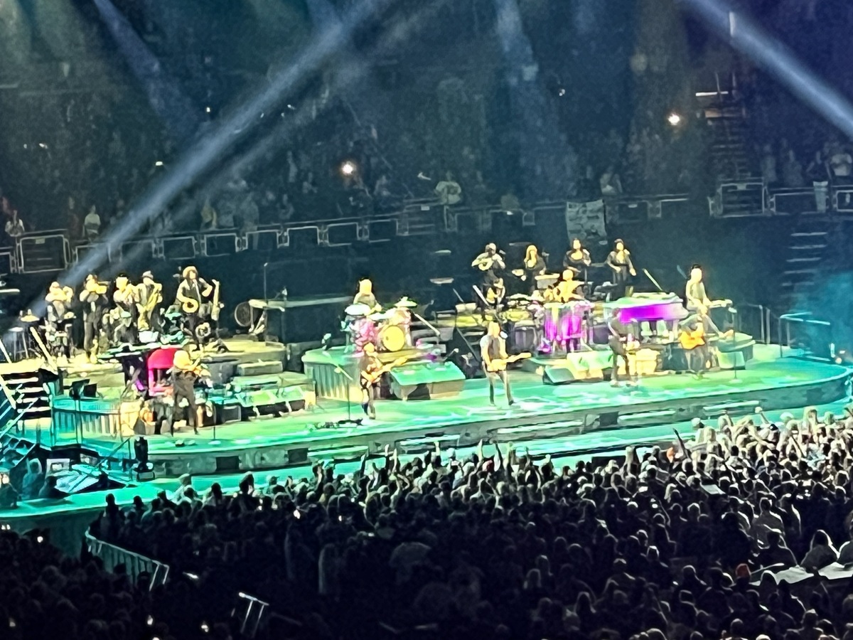 Bruce Springsteen Concert & Tour History (Updated for 2024) | Concert ...