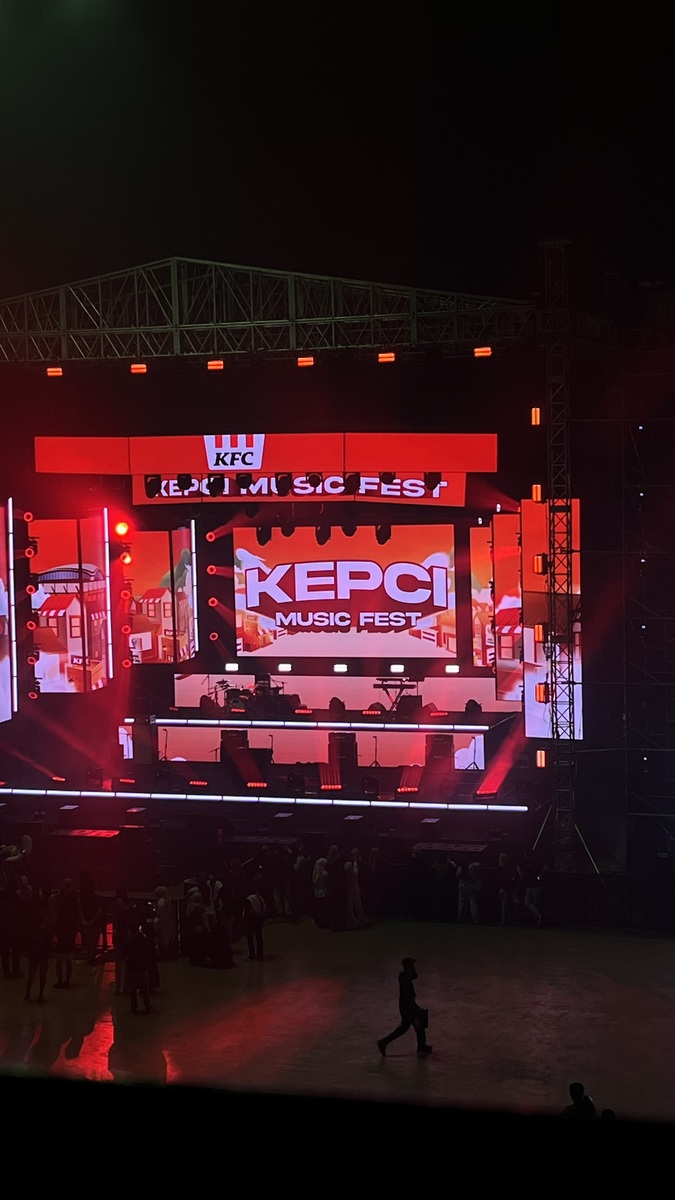 Amy Search Concert & Tour History | Concert Archives