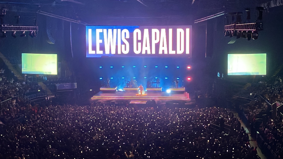 Lewis Capaldi Concert & Tour History | Concert Archives