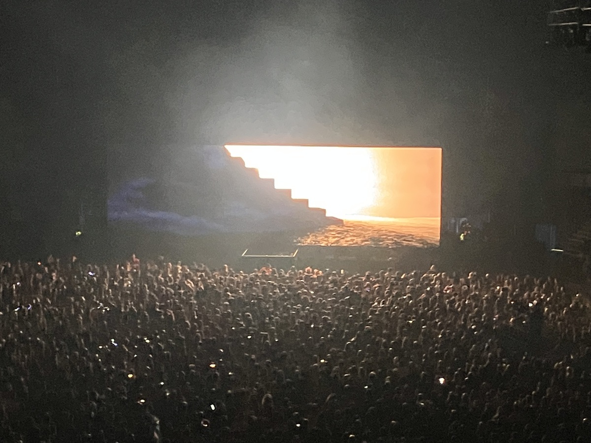 Lewis Capaldi Concert & Tour History | Concert Archives