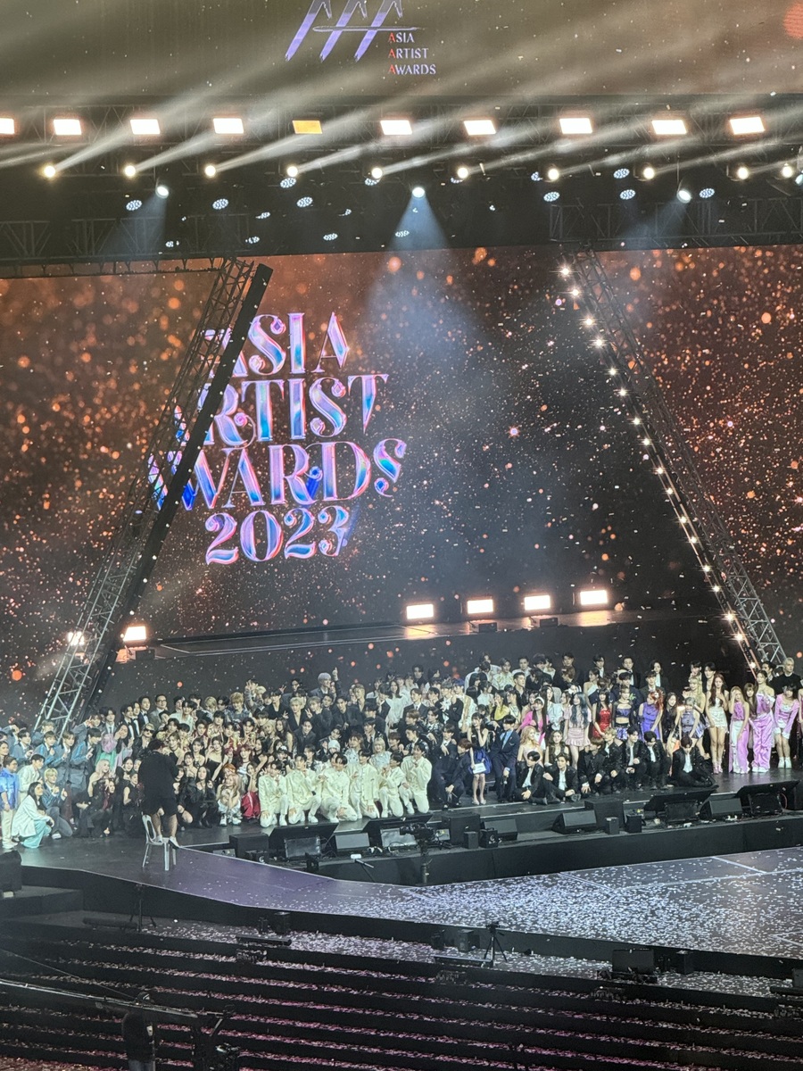 Le Sserafim Concert & Tour History (Updated for 2024) | Concert Archives