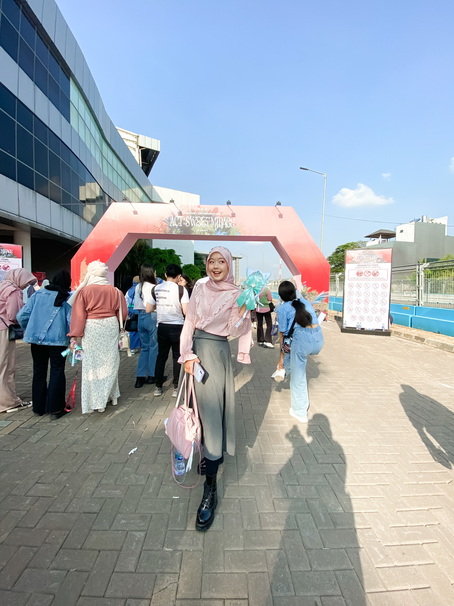 Aug 09, 2023: Tomorrow By Together (TXT) at Beach City International ...