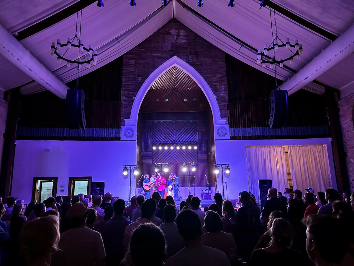 Viv & Riley Concert & Tour History (Updated for 2024) | Concert Archives