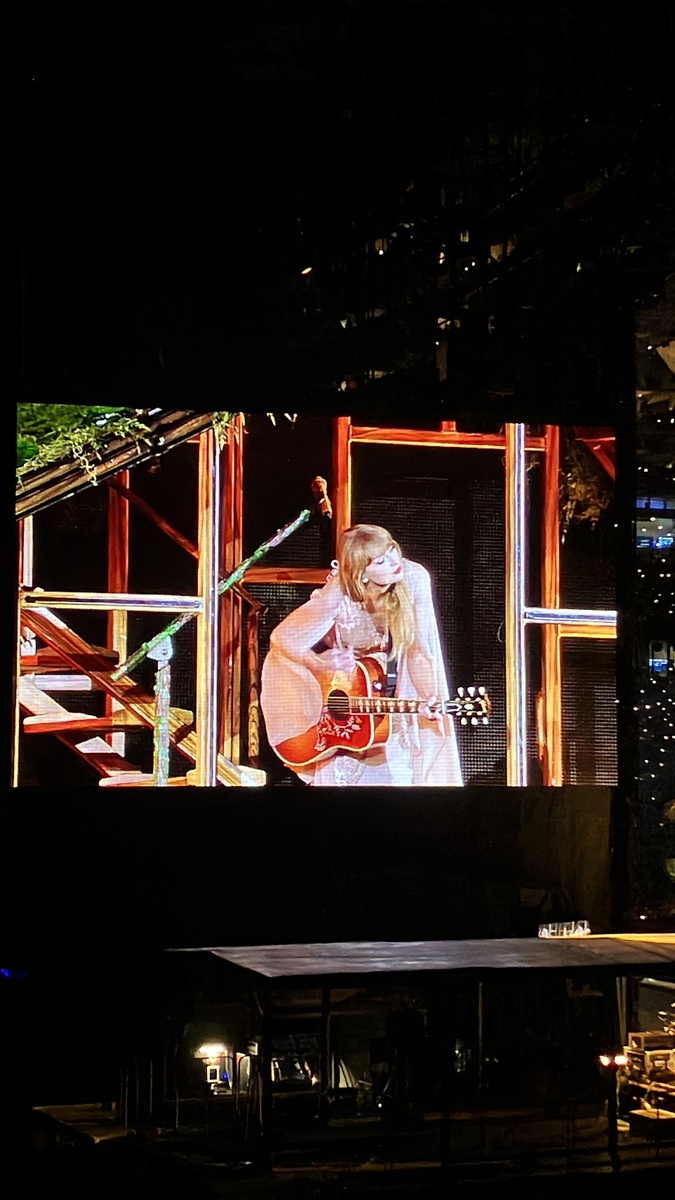 Jul 28, 2023: Taylor Swift / Gracie Abrams / HAIM at Levi's® Stadium ... Jul 28, 2023: Taylor Swift / Gracie Abrams / HAIM at Levi's® Stadium ...