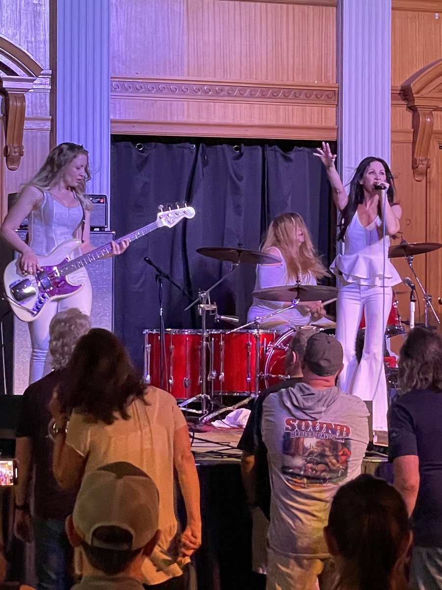 Zepparella Concert & Tour History (Updated for 2025 - 2026) | Concert ...