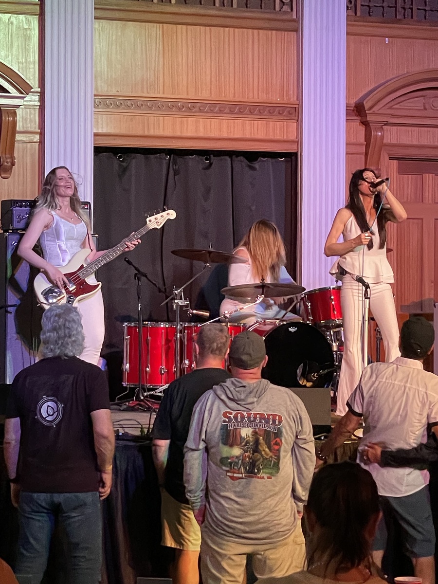 Zepparella Concert & Tour History (Updated for 2025 - 2026) | Concert ...
