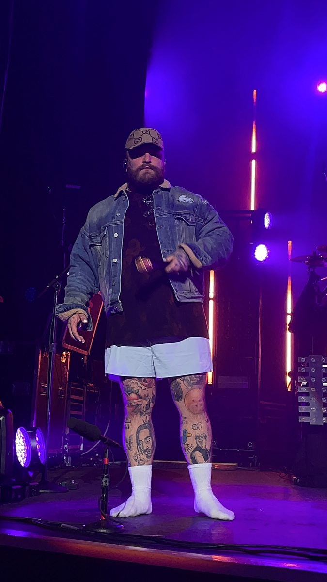 Jun 01, 2024: Teddy Swims / Victor Ray at O2 Apollo Manchester ...