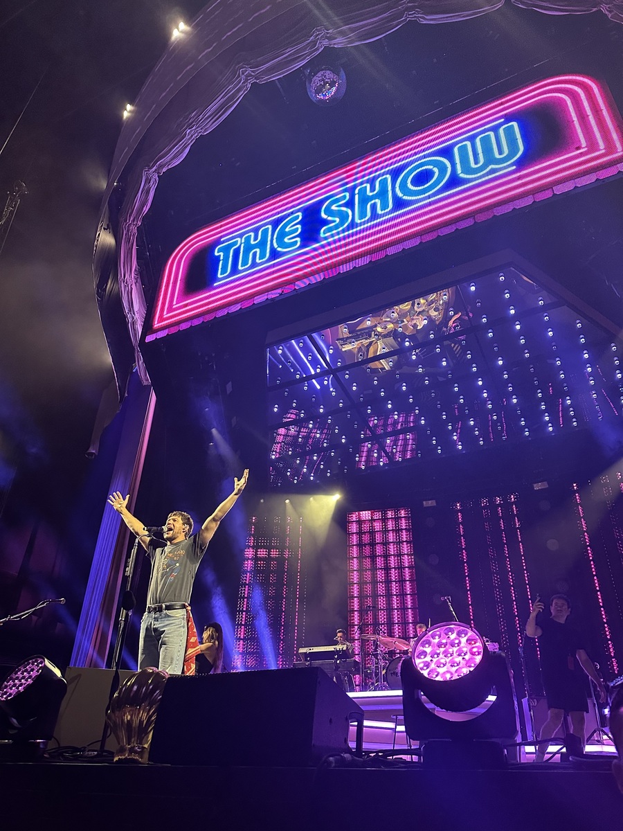 Share Your Concert Photos For Free | Concert Archives