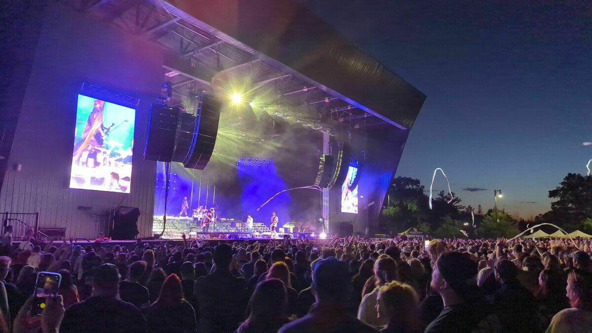 Concert History of The Ledge Amphitheater Waite Park, Minnesota, United ...