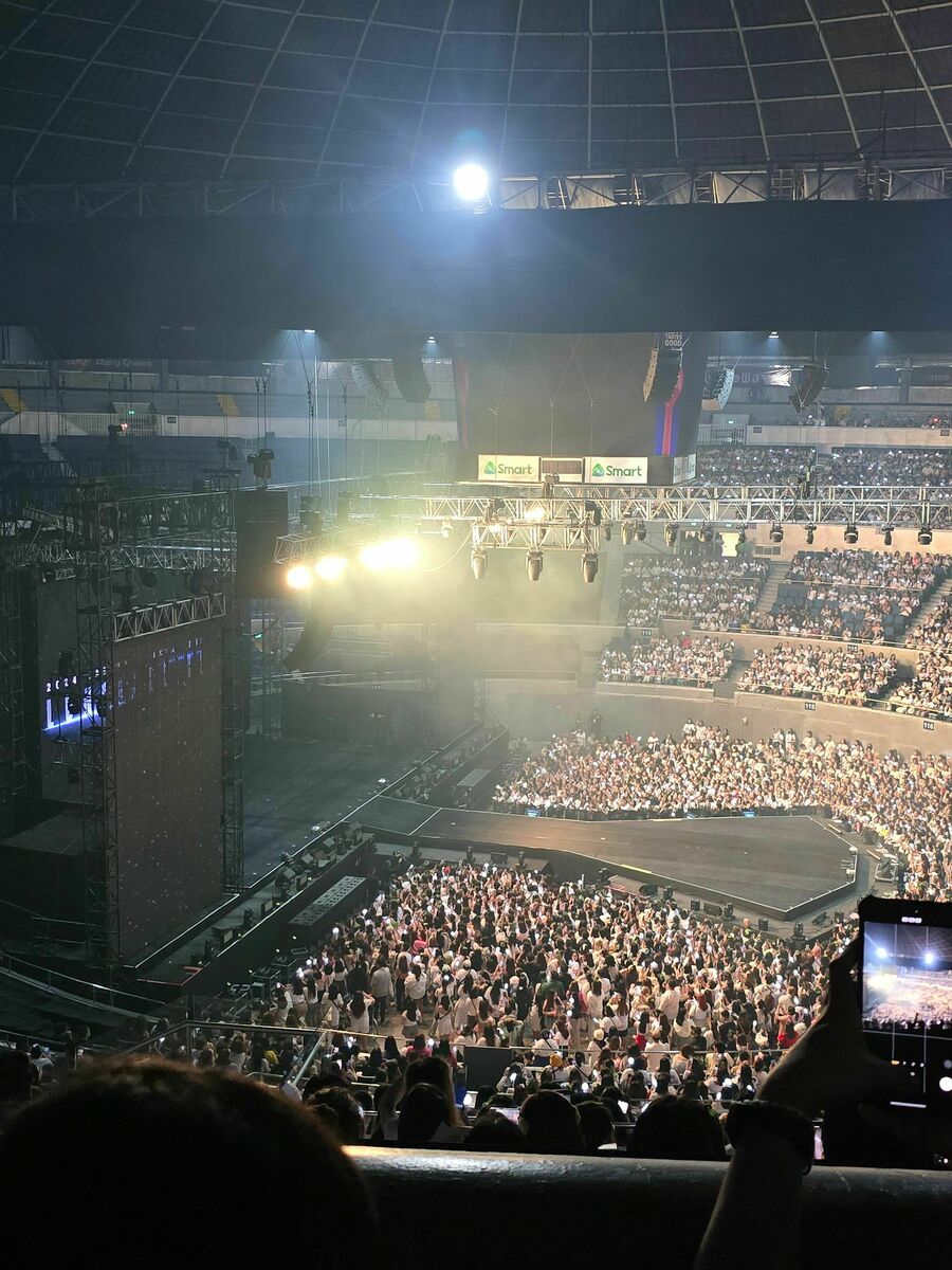 Apr 13, 2024: BAEKHYUN at Smart Araneta Coliseum, Araneta City Quezon ...