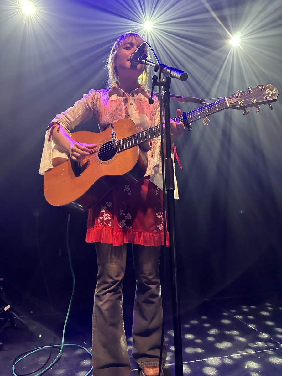 Jun 08, 2024: Annika Bennett at UP, Melkweg Amsterdam, North Holland ...