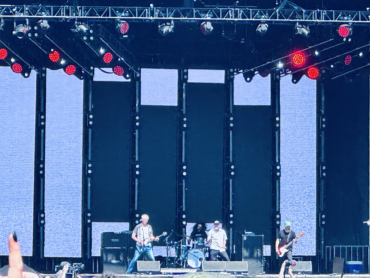 Black Flag Concert & Tour History (Updated for 2024) | Concert Archives