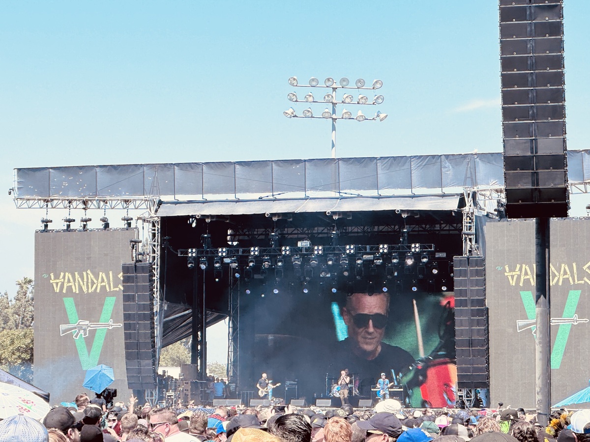 Black Flag Concert & Tour History (Updated for 2024) | Concert Archives