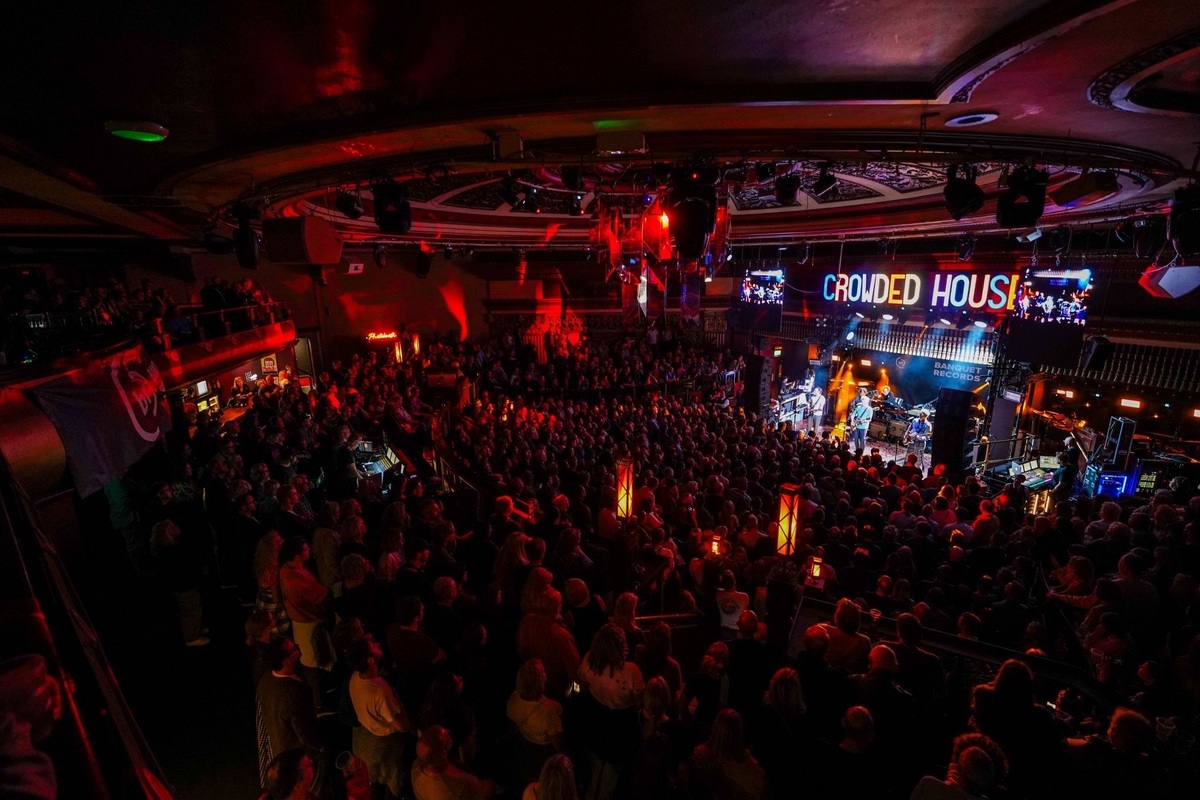 Crowded House Concert & Tour History (Updated for 2024) | Concert Archives