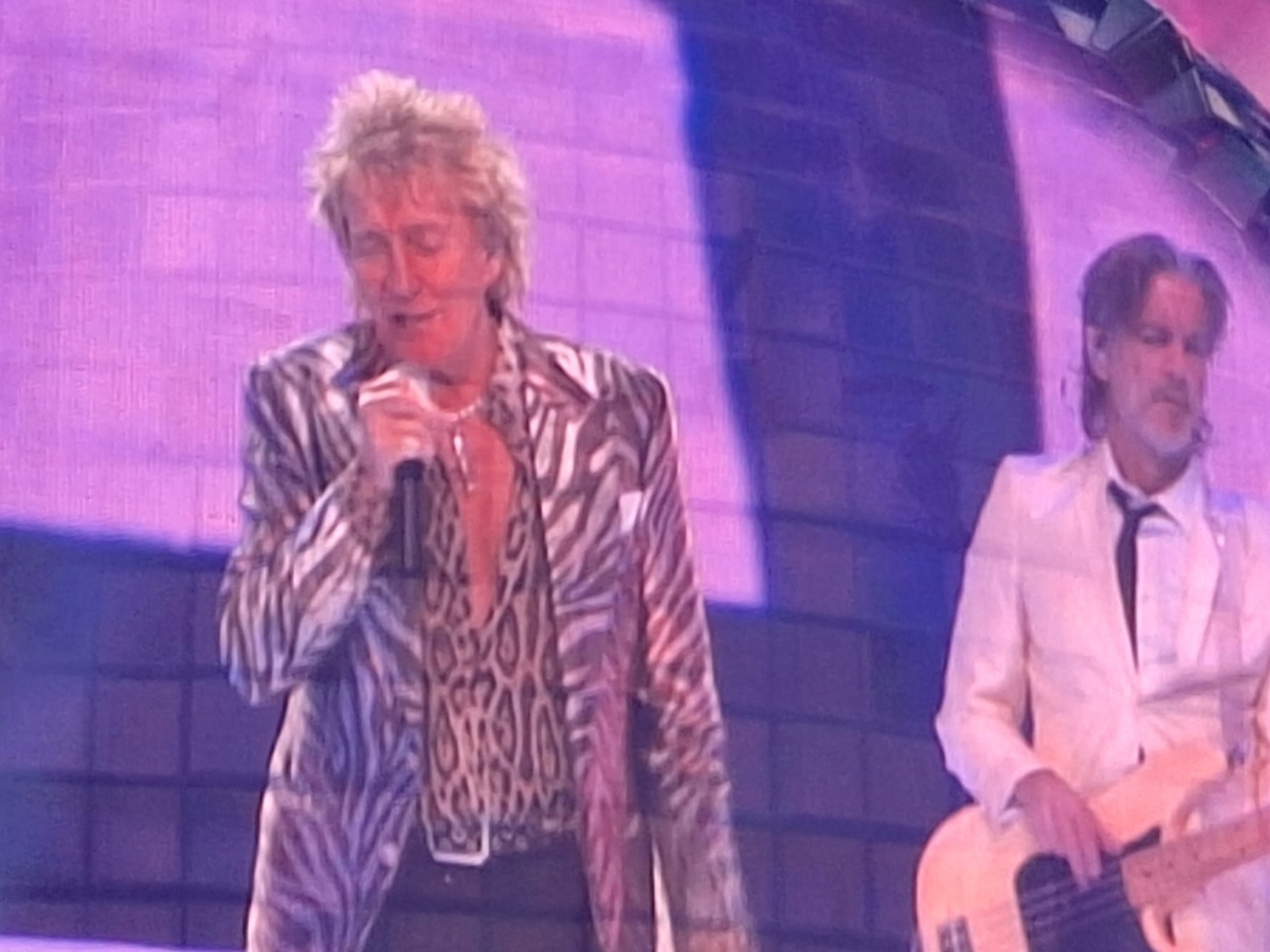 Rod Stewart Concert & Tour History (Updated for 2024 - 2025) | Concert ...