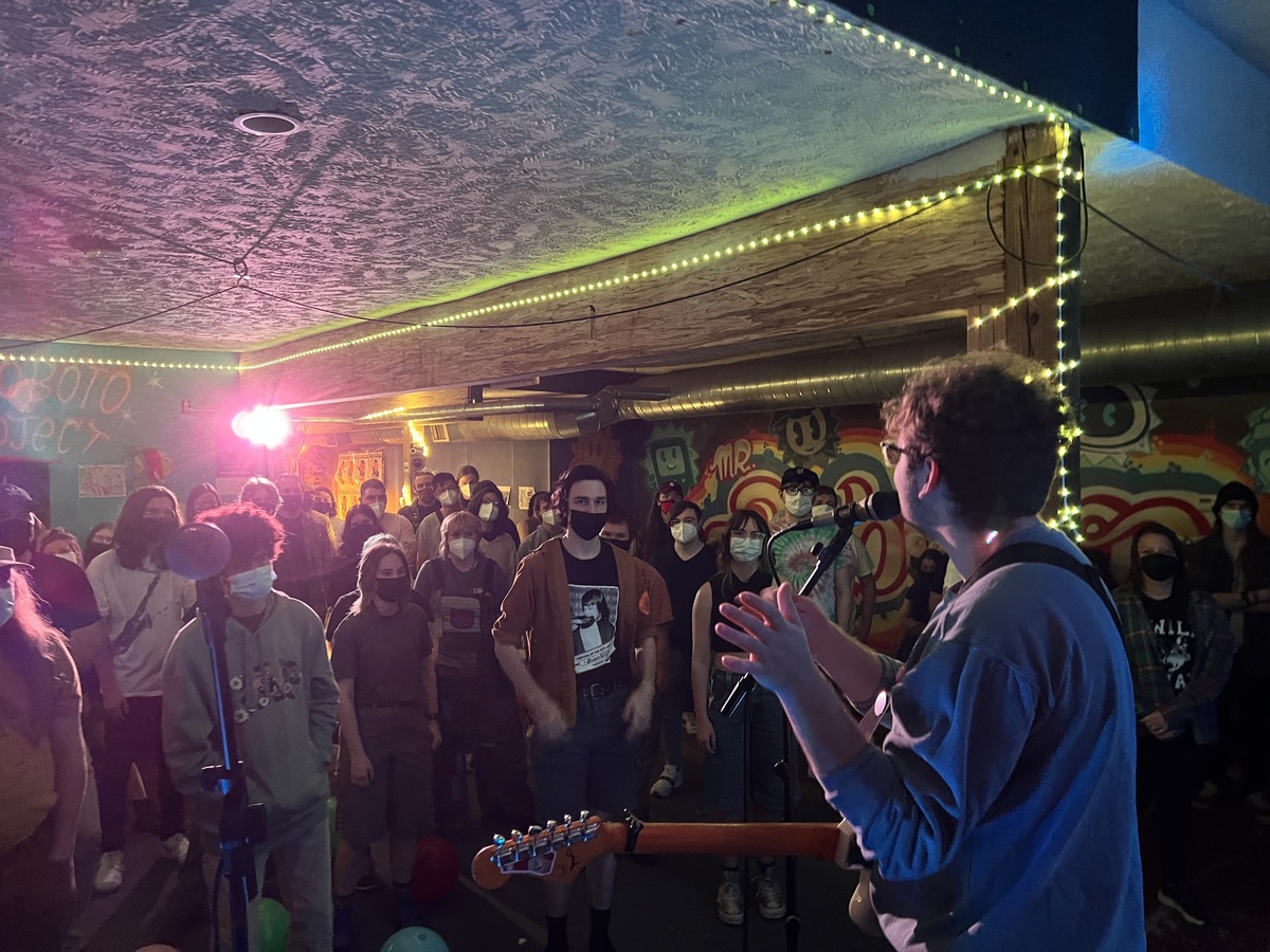 Ethan Beck and The Charlie Browns Concert & Tour History | Concert Archives