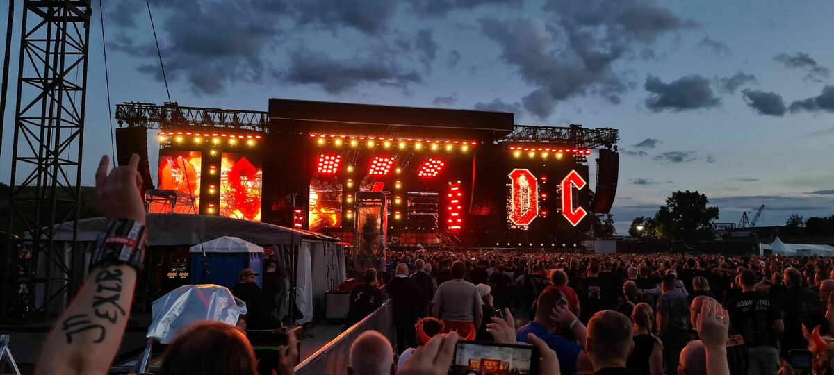 The Pretty Reckless Concert & Tour History (Updated for 2024) | Concert ...