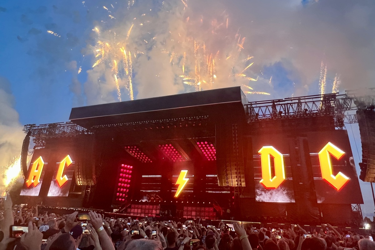 The Pretty Reckless Concert & Tour History (Updated for 2024) | Concert ...