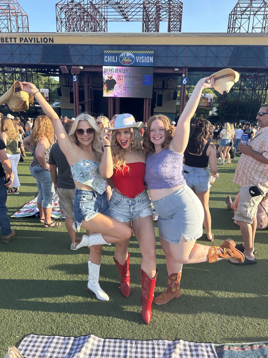 Lee Brice Concert & Tour History (Updated for 2024) | Concert Archives