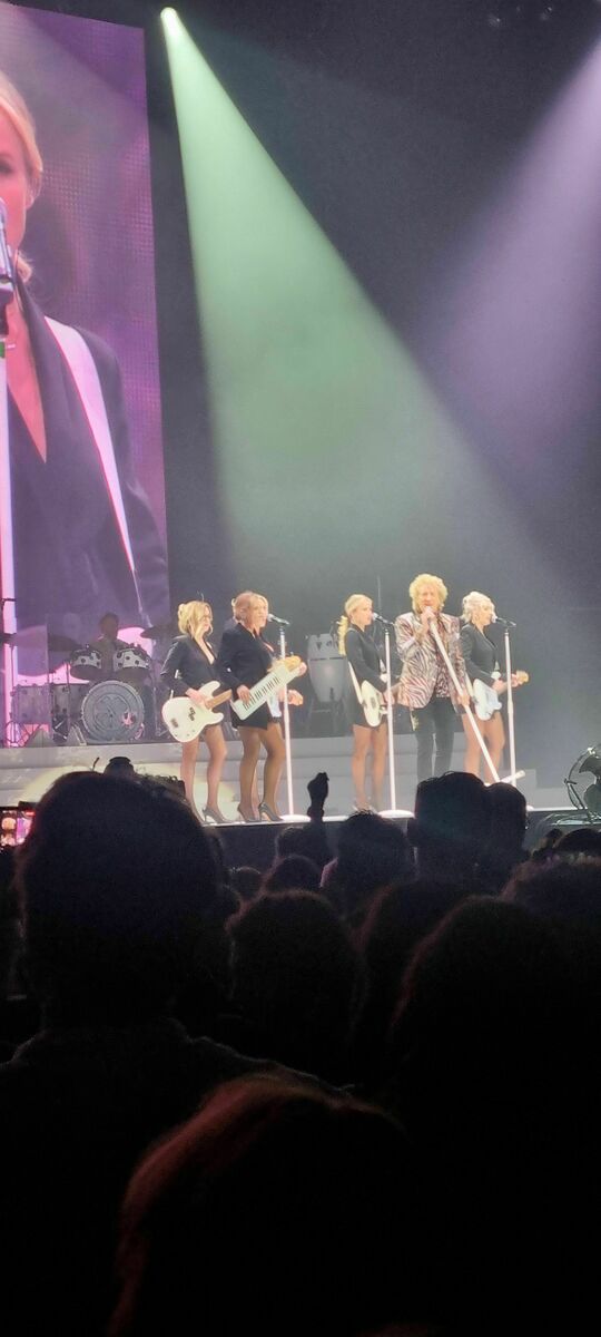 Rod Stewart Concert Photos | Concert Archives