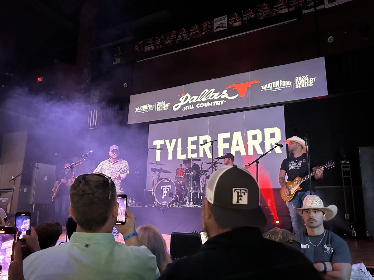 Tyler Farr Concert & Tour History (Updated for 2024) | Concert Archives