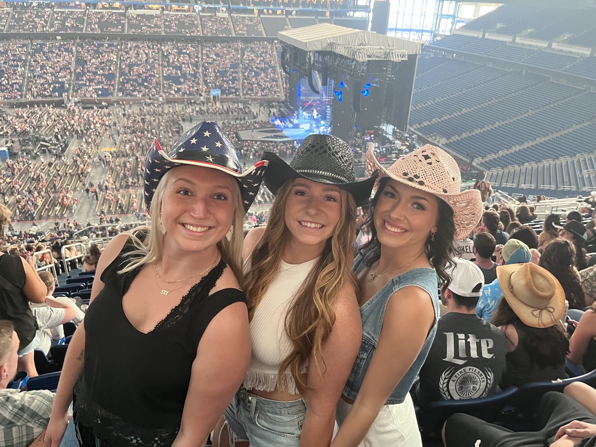 Ernest Concert & Tour History (Updated for 2024) | Concert Archives