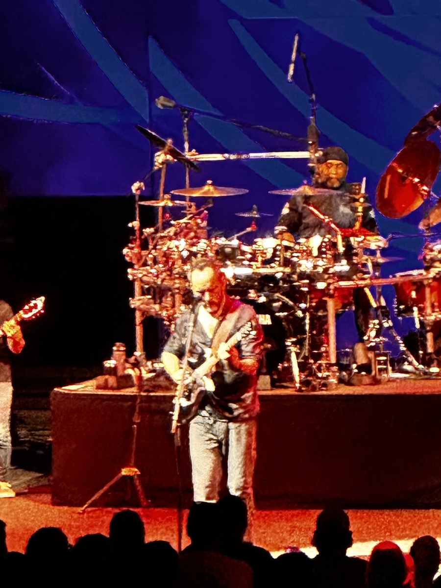 Jun 26, 2024: Dave Matthews Band at Pine Knob Music Theatre Clarkston ...