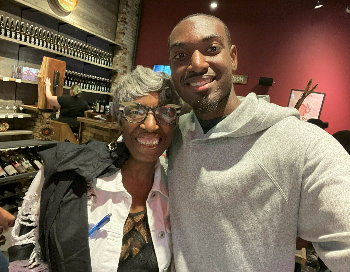 May 01, 2024: Eric Gale at City Winery at City Foundry STL St Louis ...