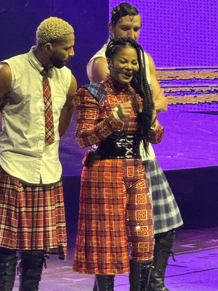 Janet Jackson Concert & Tour History (Updated for 2024) | Concert Archives