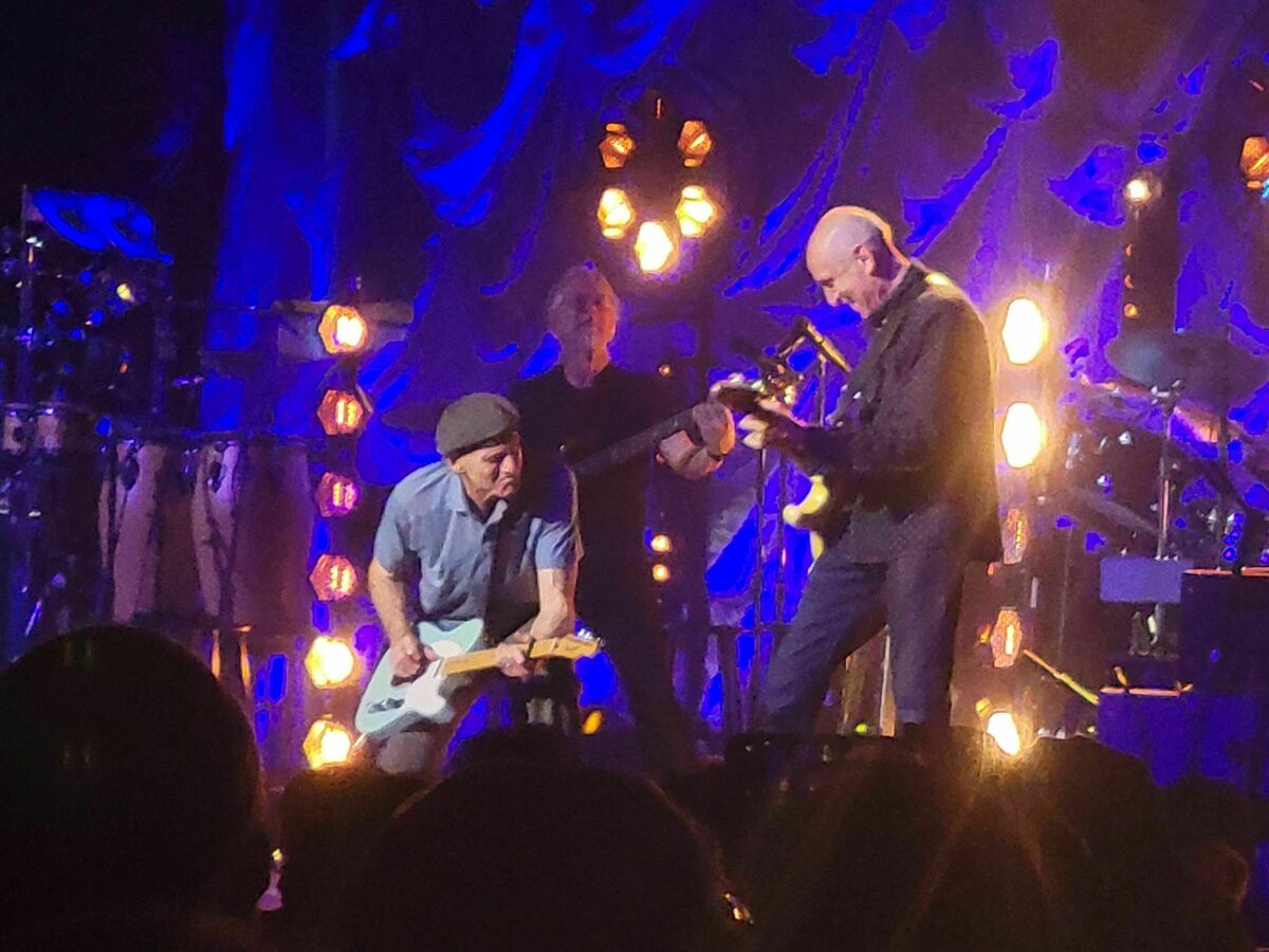 James Taylor Concert & Tour History (Updated for 2024) | Concert Archives