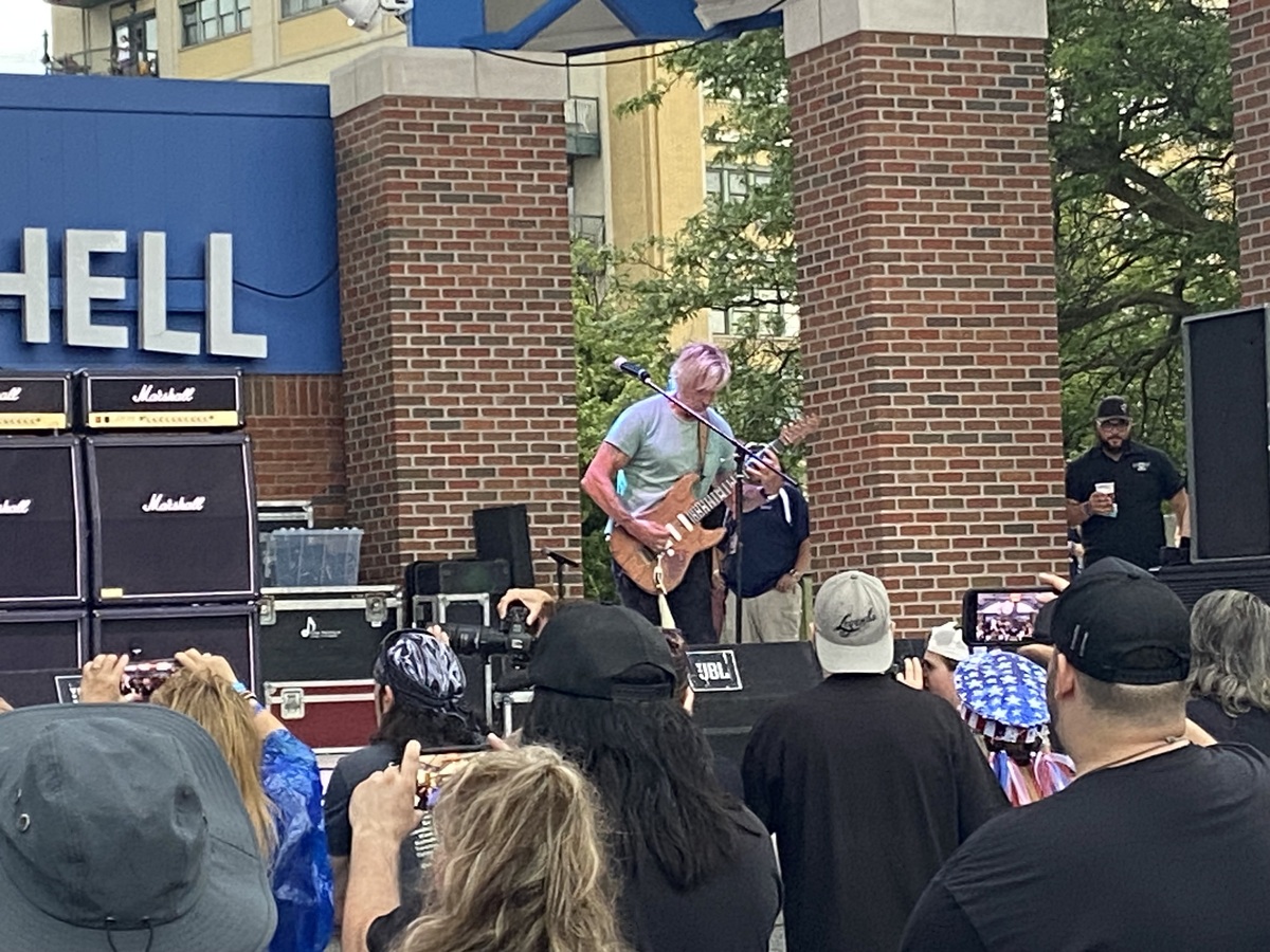 Concert History of World Friendship Shell at Wenonah Park Bay City ...